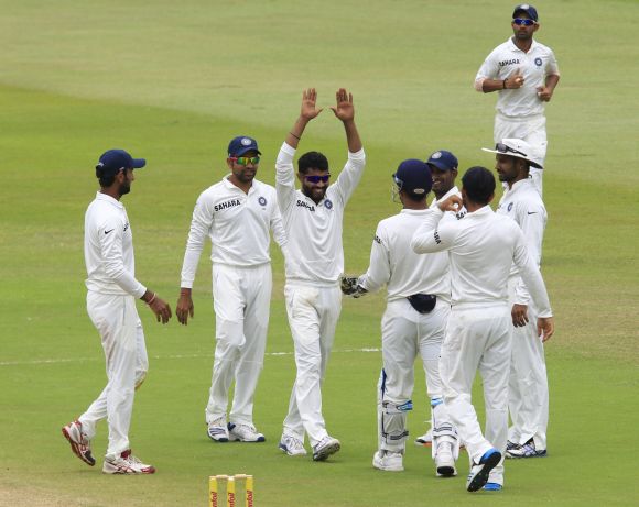 Dhoni urges team to back basics and play 'expressive cricket' in New ...