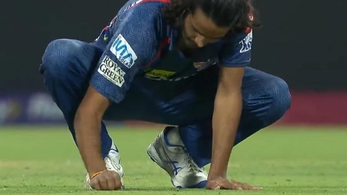 Rathi Debuts New Wicket Celebration - Rediff Cricket