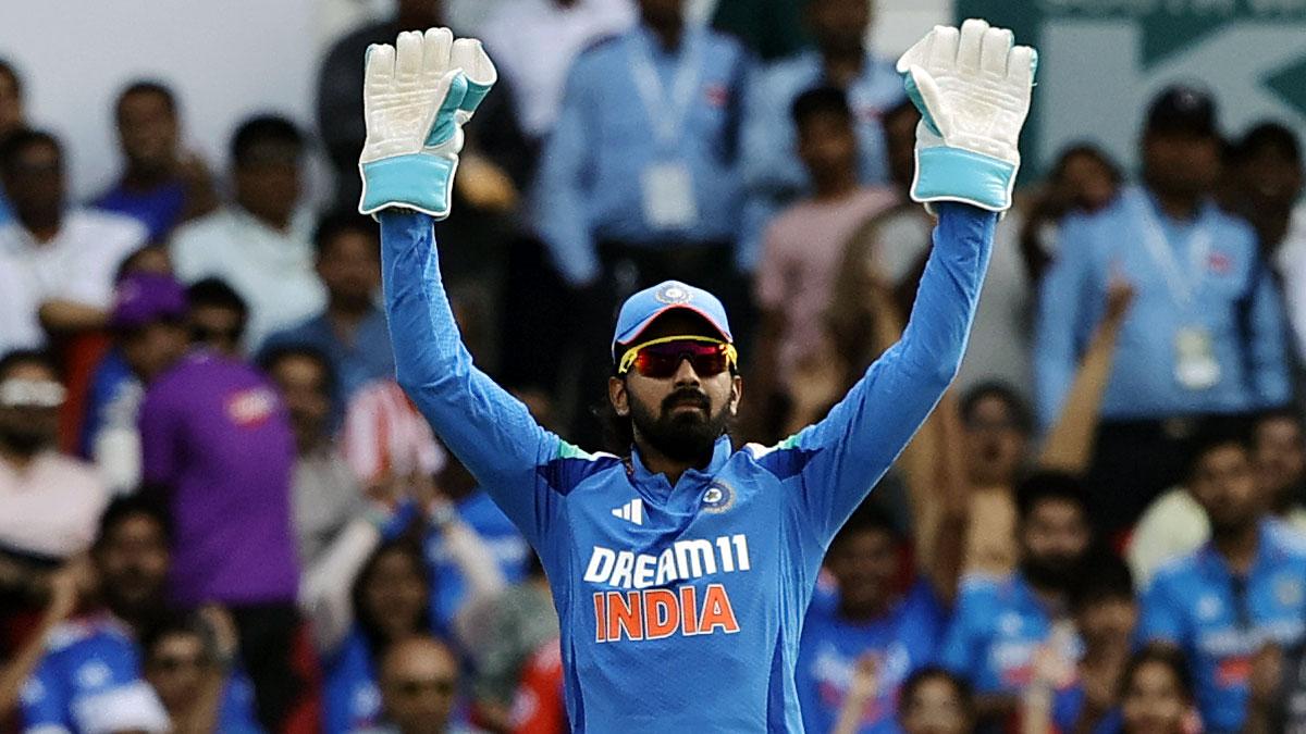 Ganguly on why Rahul is first choice wicketkeeper ahead of Pant ...