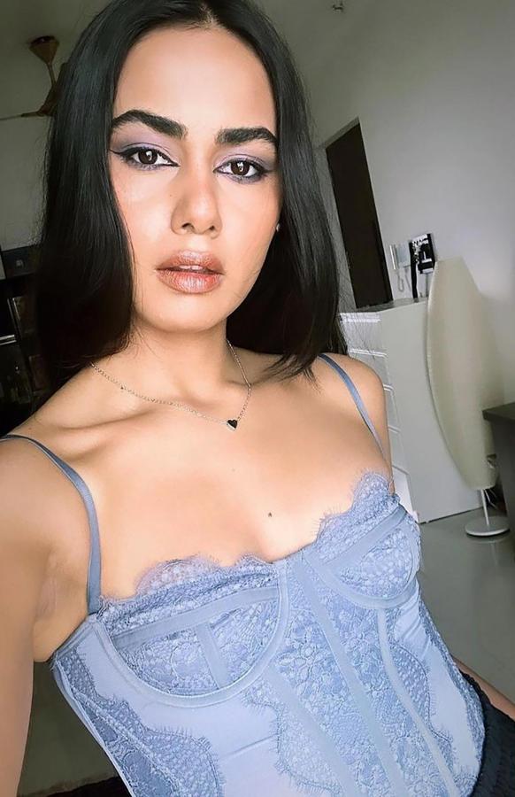 Naina Bhan The Cute World Cup Scene Stealer Get Ahead