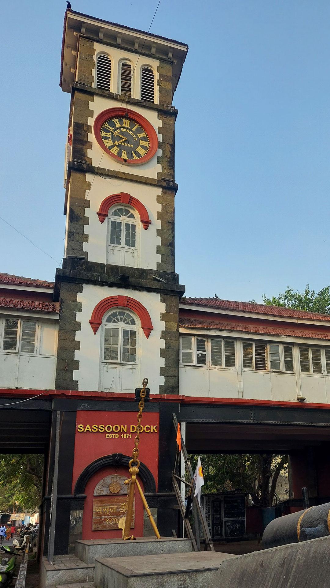 A Morning At Mumbai's Oldest Dock - Rediff Getahead