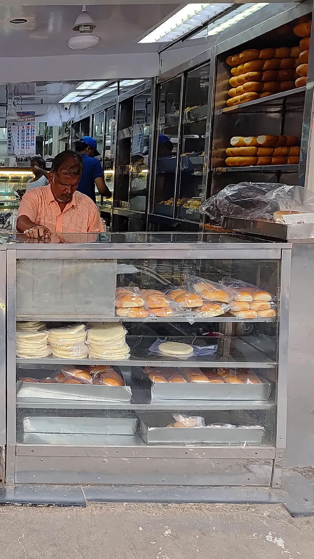 8 Iconic Bakeries Of Mumbai - Rediff Getahead