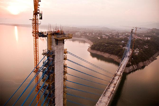 India's pride: A stunning cable-stayed bridge in Jammu & Kashmir ...