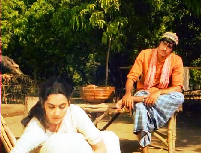 Classic revisited: Amitabh Bachchan's underrated Saudagar - Rediff.com ...