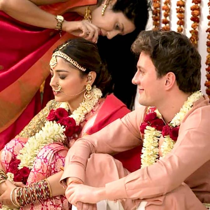 How Bollywood Is Celebrating Karva Chauth Movies