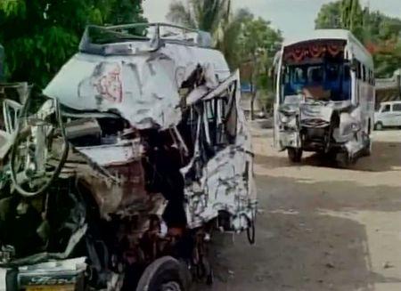 11 die as tempo crashes into bus on Mumbai-Ahmedabad highway - Rediff ...