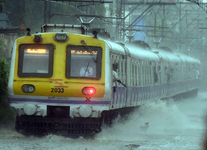 Mumbai's Harbour line train services restored after 15 hrs