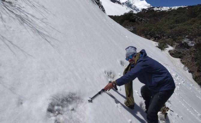 Army claims to have spotted footprints of 'Yeti' - Rediff.com India News