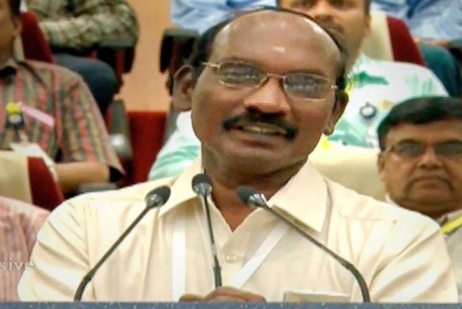 Congratulate ISRO scientists for Chandrayaan-2 launch - Rediff.com ...