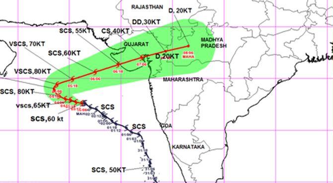 Cyclone 'Maha' spares Gujarat, showers likely for next 2 days