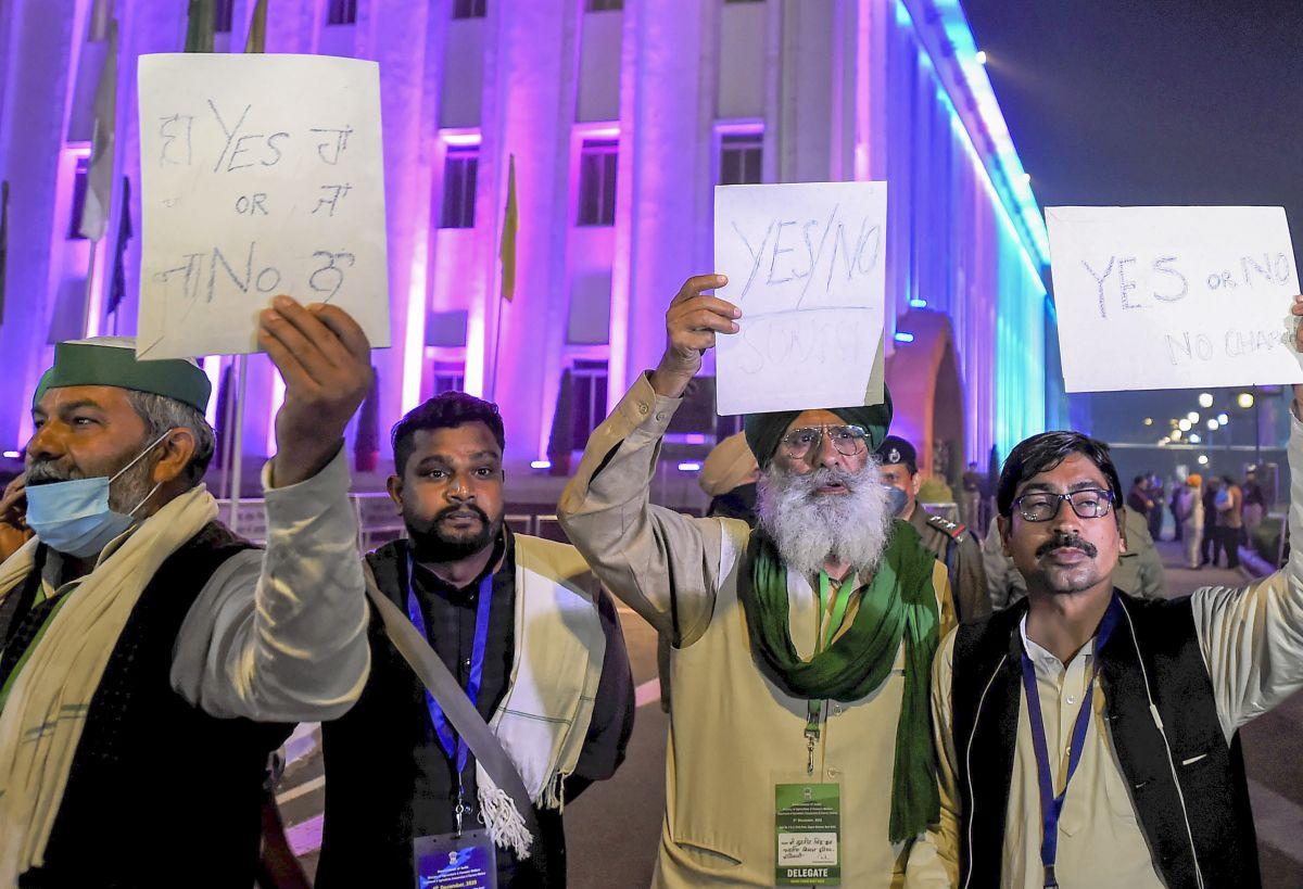 Uncertainty Over Govt Farmers Meet After Talks With Shah Fail Rediff