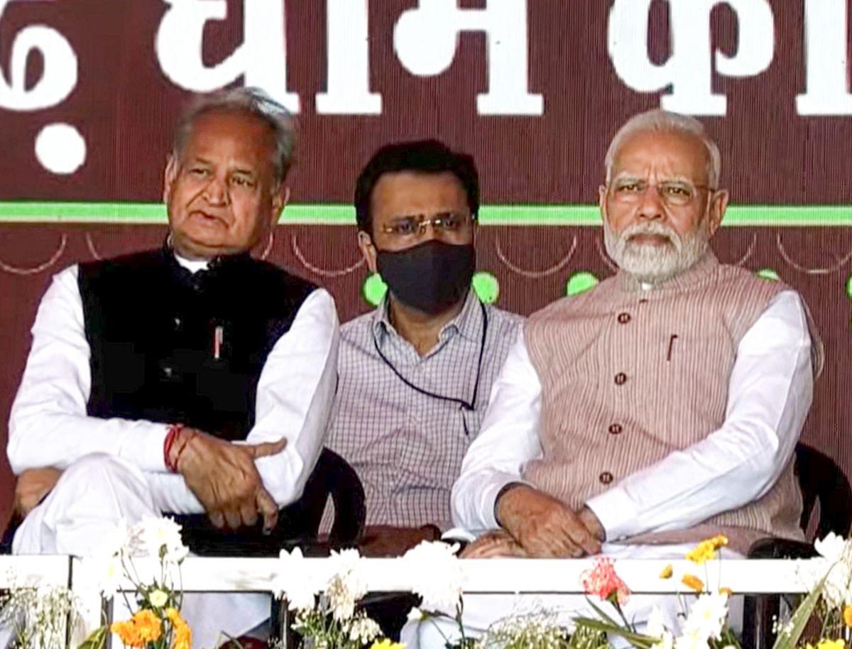 PM gets respect globally because...: Gehlot in Modi's presence - Rediff ...