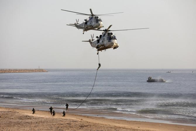 Pakistan Navy Shows Off Its Skills - Rediff.com India News Pakistan Navy Shows Off Its Skills - Rediff.com India News