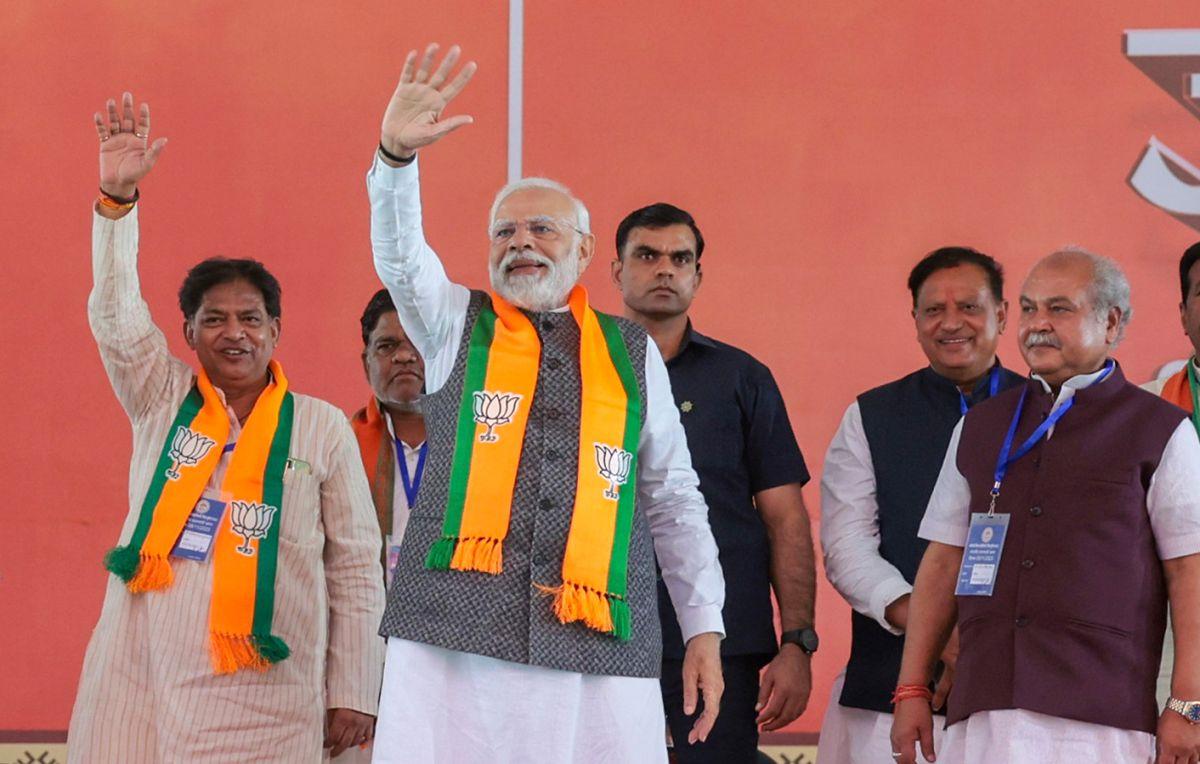 I made 4 crore houses for poor, none for myself: Modi - Rediff.com ...