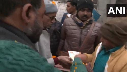 Ram temple trust chief gives 'Akshat' invitation to locals in Ayodhya