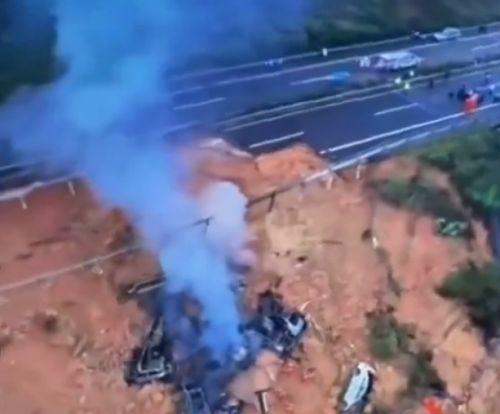 24 killed in highway collapse in China