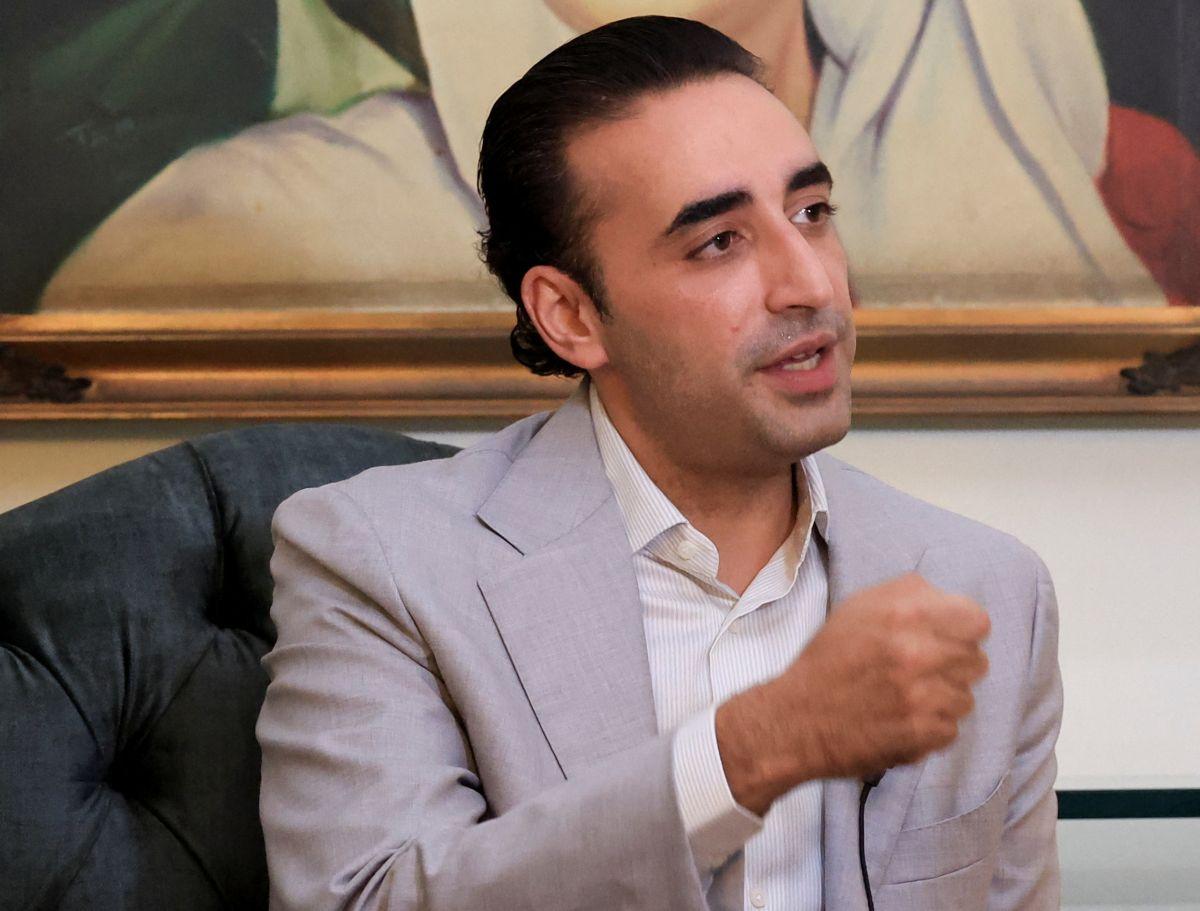 Pahalgam fallout: India suspends X accounts of Bilawal Bhutto, Imran Khan - Rediff.com India News