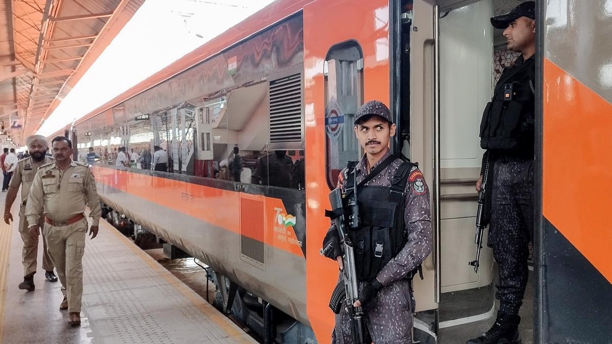 DIG reviews security preparedness along Kashmir railway network
