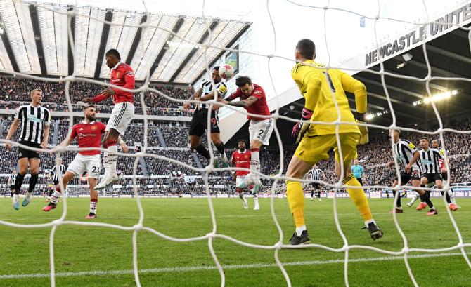EPL PIX: Newcastle down Manchester United; rise to third - Rediff Sports EPL PIX: Newcastle down Manchester United; rise to third - Rediff Sports