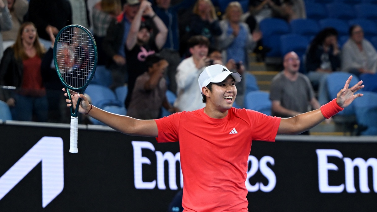 Teen sensation stuns Medvedev! - Rediff Sports