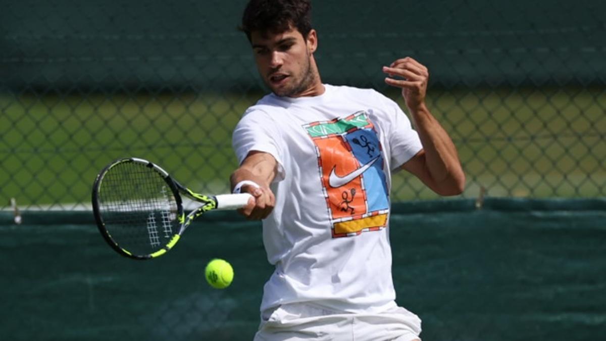 Alcaraz eyes Wimbledon hat-trick: Can Sinner stop him? - Rediff Sports